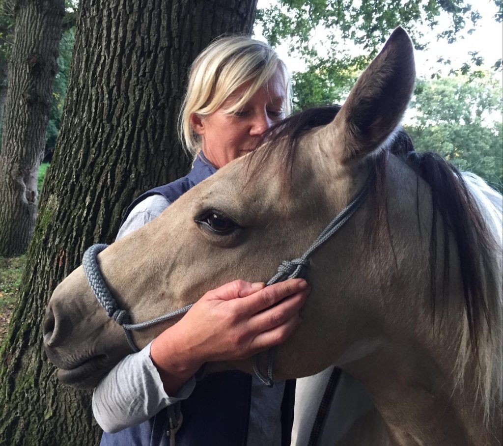 Caroline Janssen, MMCP | Certified Equine Practitioner | Masterson Method